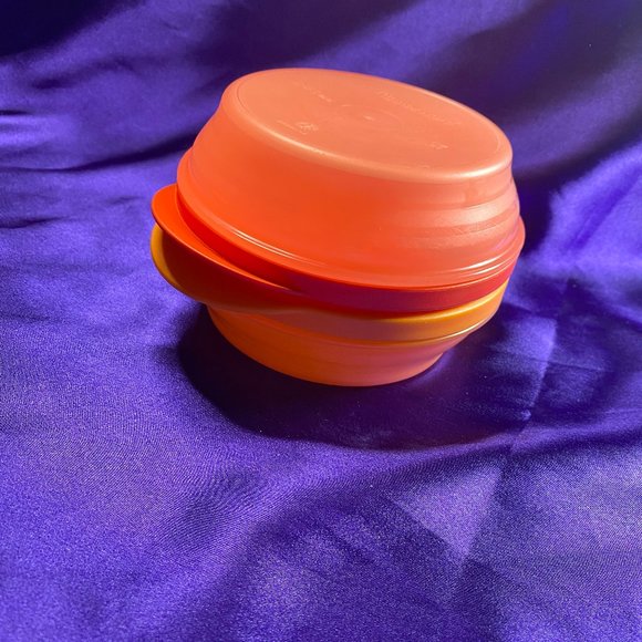 Tupperware | Kitchen | Tupperware Bowls Interlocking Snap Together Seal ...